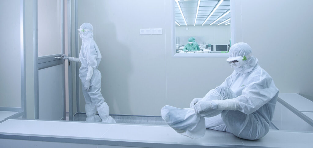 About | Cleanroom PPE Equipment | Cleanroom Kit | Isofield
